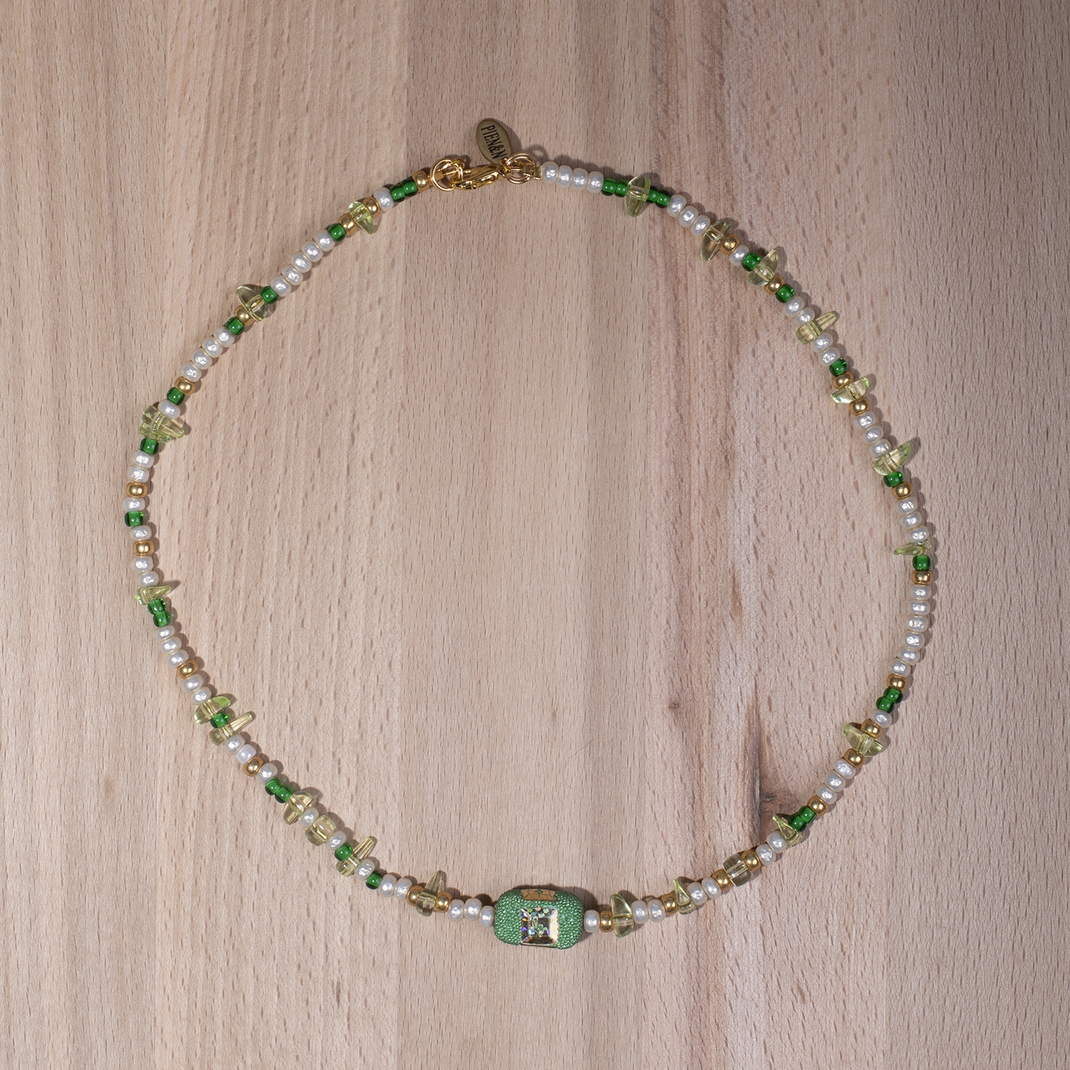 ketting natuursteen groen en goud - Newlands Casuals